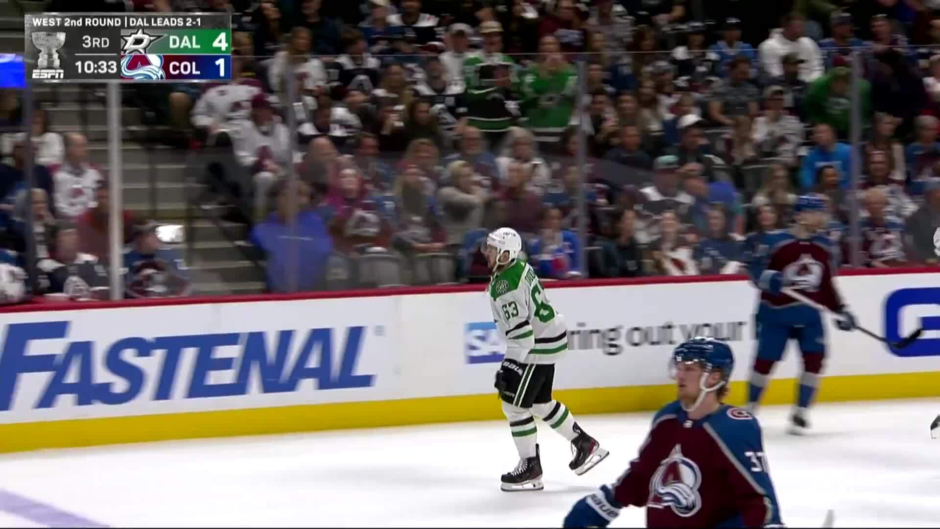Dadonov accentue l'avance des Stars