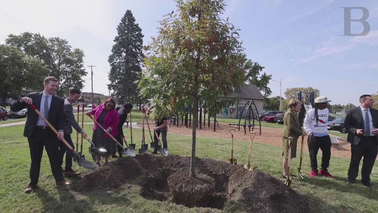 Deputy Secretary of Agriculture visits Toledo to tout tree investment ...