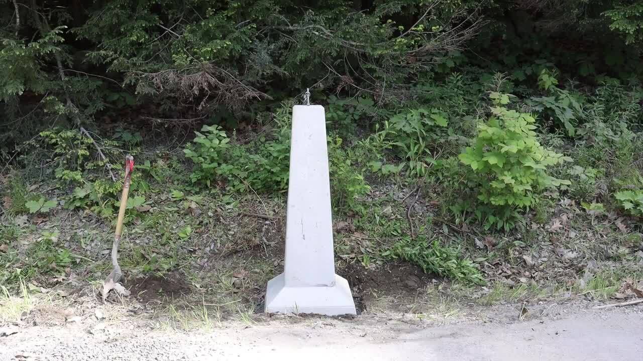 EZ-PIER - 54 in. Tall, 24 in. x 24 in. Base, 8 in. x 8 in. Top 5000 PSI ...