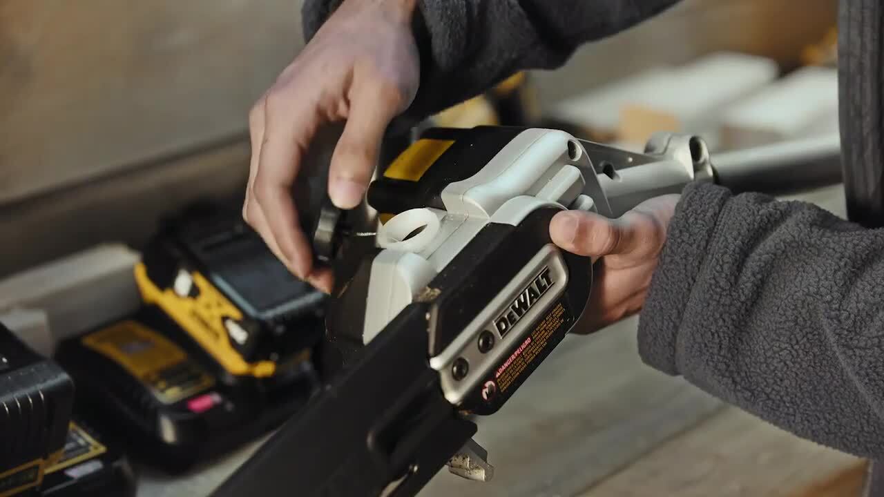 DEWALT 20V MAX Cordless Lithium-Ion Pole Saw and Pole Hedge Trimmer ...