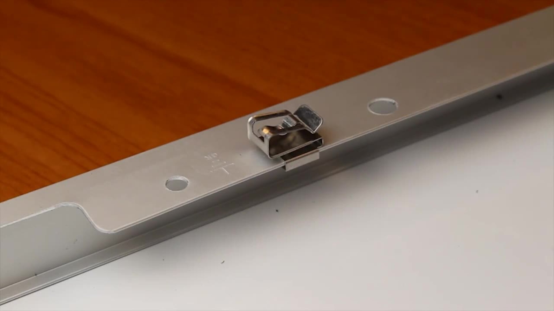 BURNDY Wiley 90 Degree Module Clips Installation | Burndy