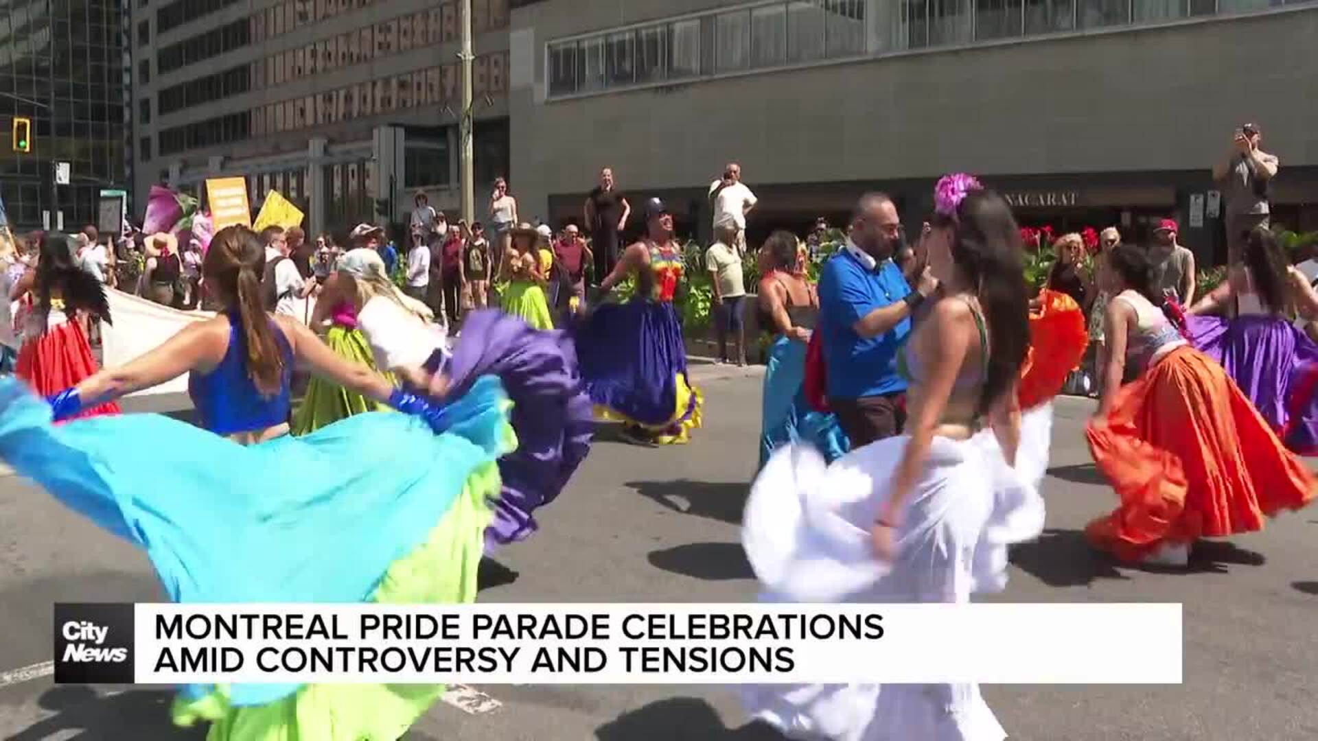 Montrealers speak out over voyeurism concerns at Jarry Park pool