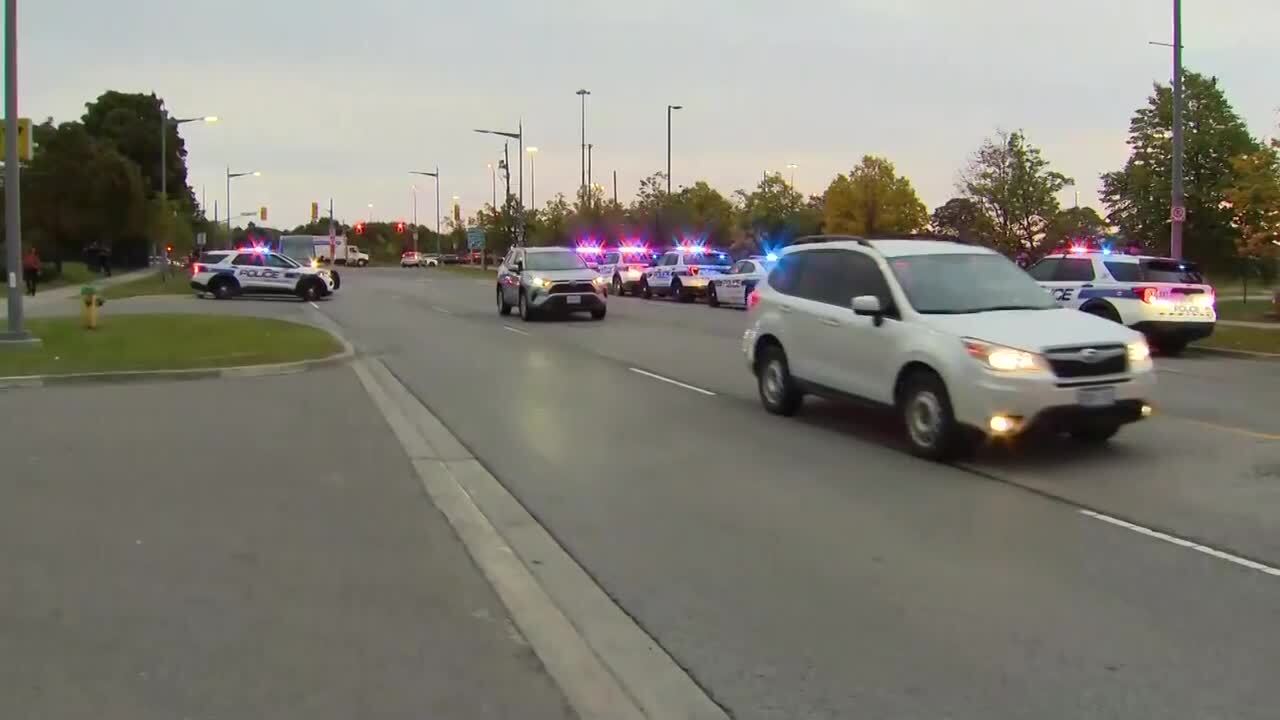 Second officer dies following shooting in Innisfil | CityNews Toronto