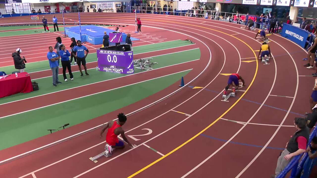 ArmoryTrack.org - Videos - Girls 4x200 Meter Relay Mayor's Cup Section ...