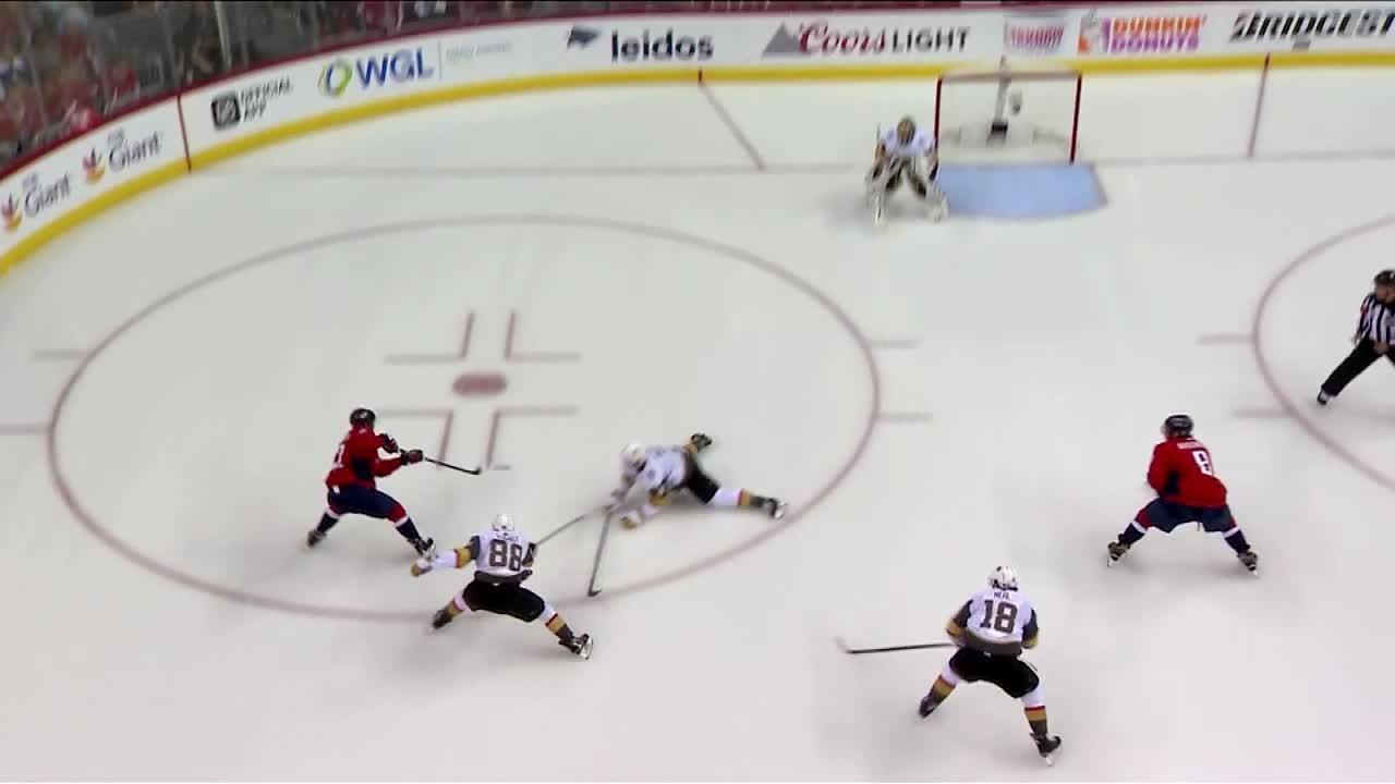 Fleury vole Ovi en début de rencontre
