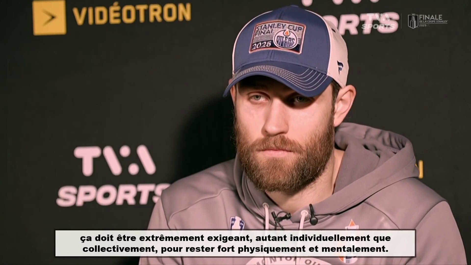Leon Draisaitl s'entretient avec Félix Seguin