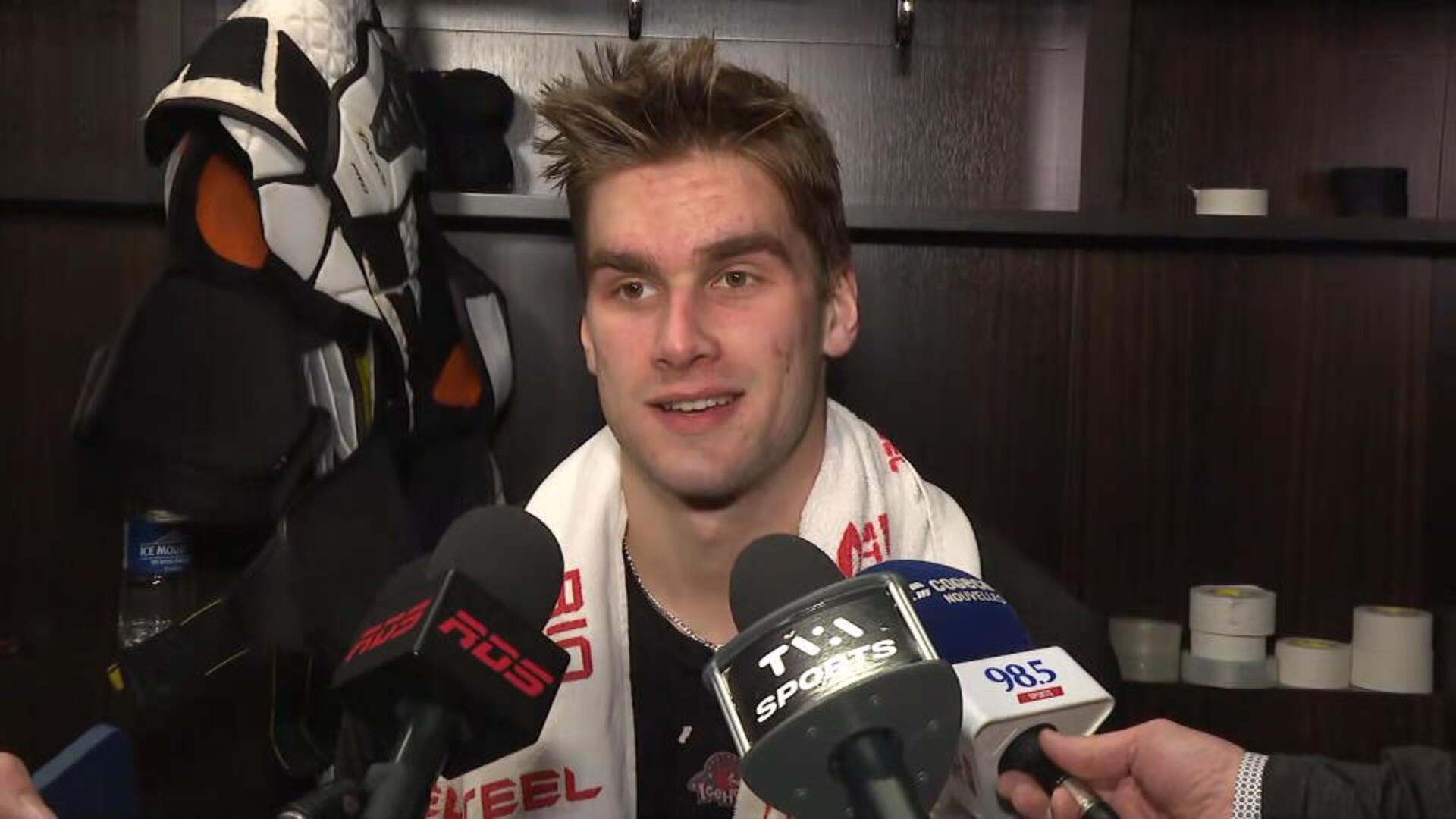 Blackhawks: point de presse de Louis Crevier