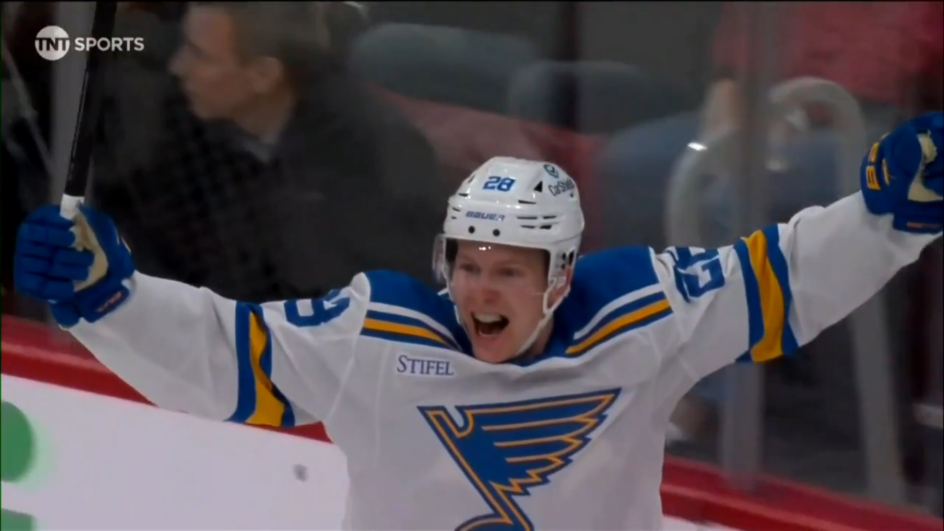 Otto Stenberg marque son premier but dans la LNH