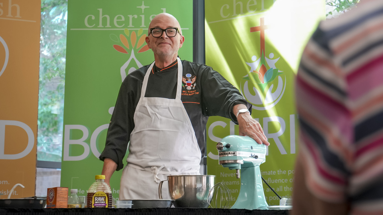 Former Whitehouse chef, Toledo native talks nutrition, favorite ...