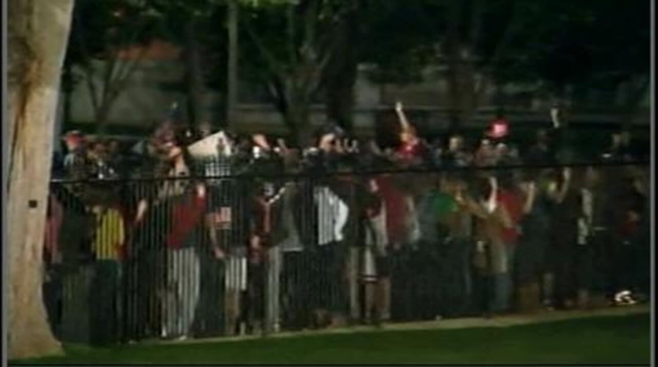 Crowds cheer outside White House - POLITICO