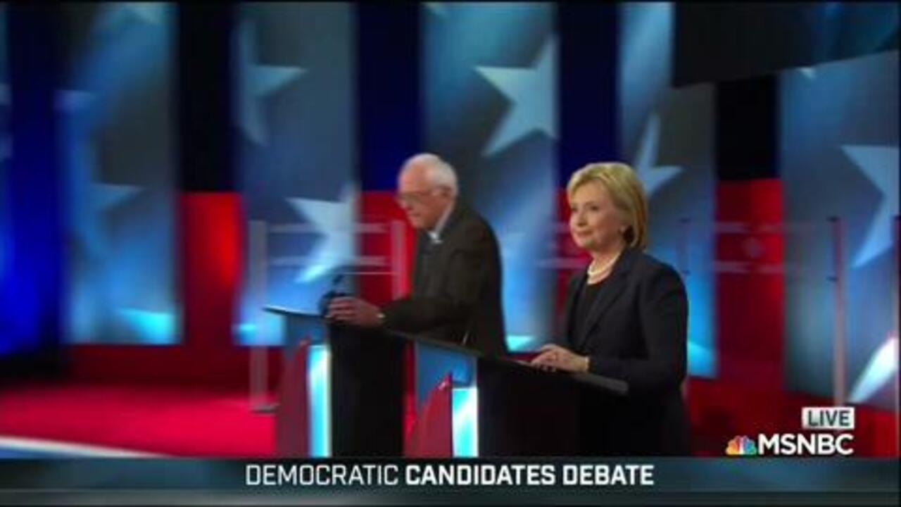 Hillary Clinton hides her debate notes at each commercial break - POLITICO