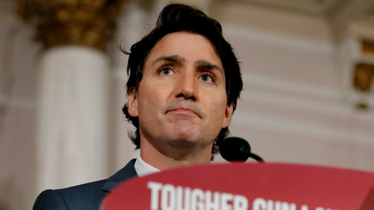Trudeau introduces law freezing handgun ownership - POLITICO