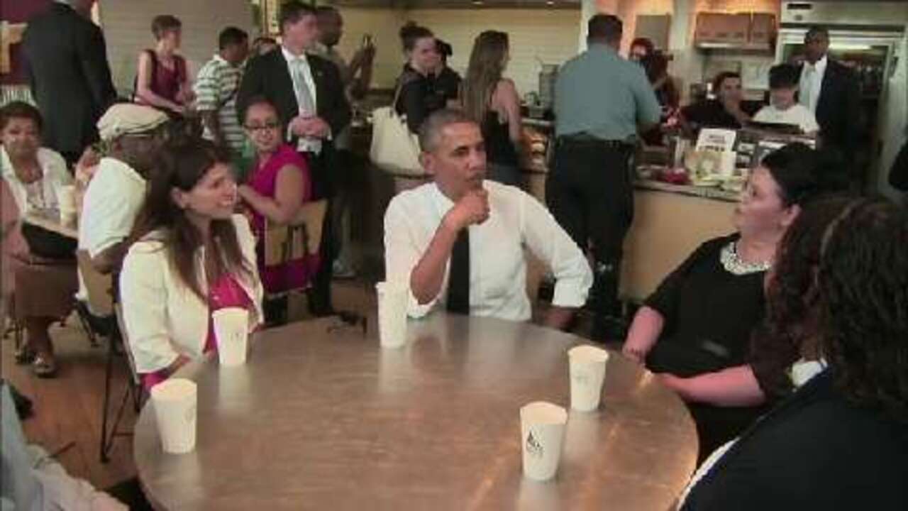 Obama eats lunch at Chipotle - POLITICO