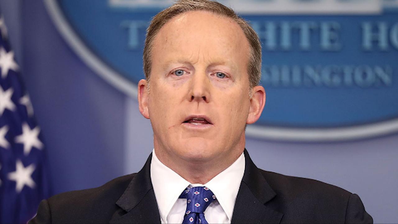 Spicer won't comment on whether Trump recorded Comey - POLITICO