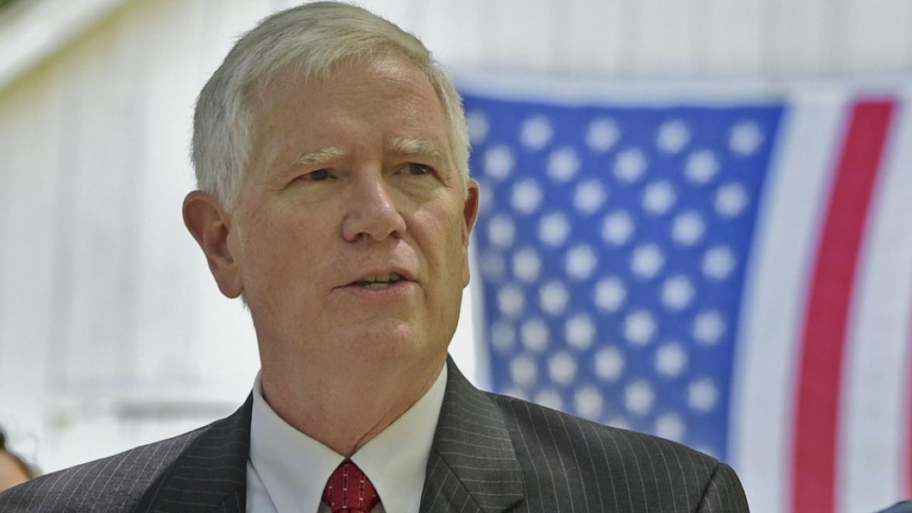 Rep. Brooks offers to drop out of Alabama Senate race to clear way for ...