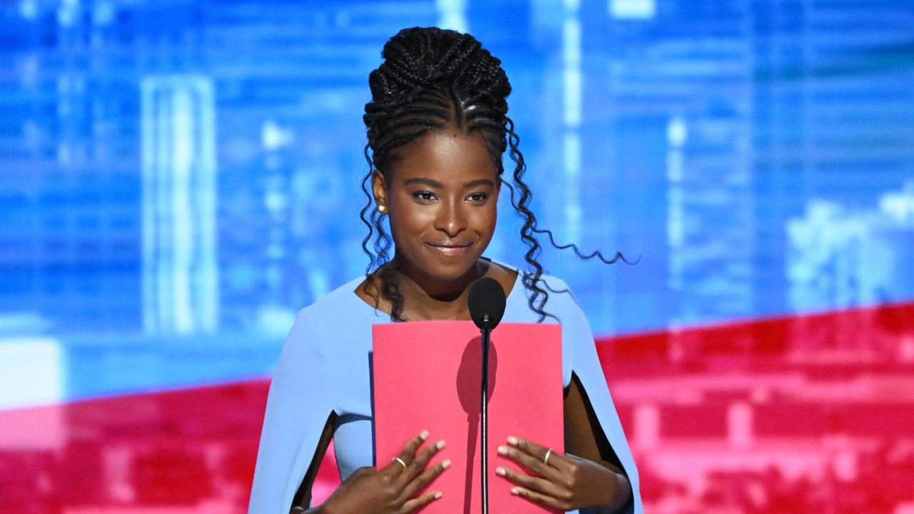 Amanda Gorman recites poem at the DNC - POLITICO