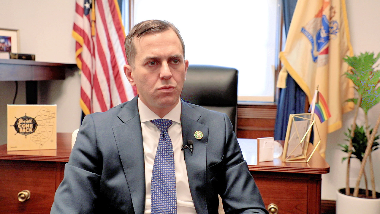 Rep. Menendez warns against Biden coupling Ukraine aid and border ...