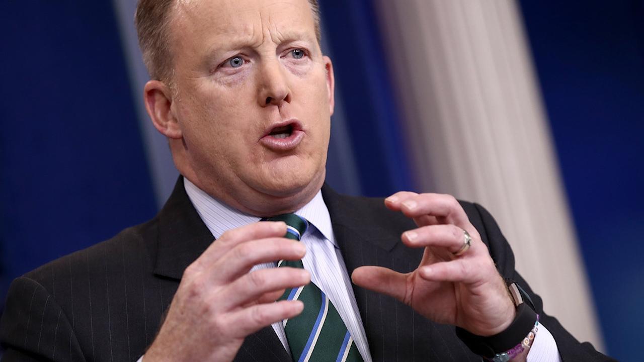 Spicer: Judge who blocked Trump's travel ban went 'rogue' - POLITICO
