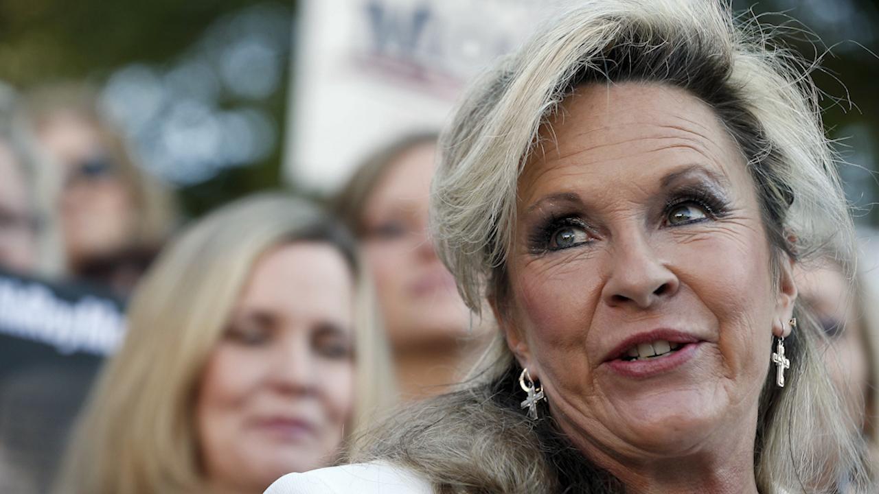 Roy Moore's wife: 'He will not step down' - POLITICO