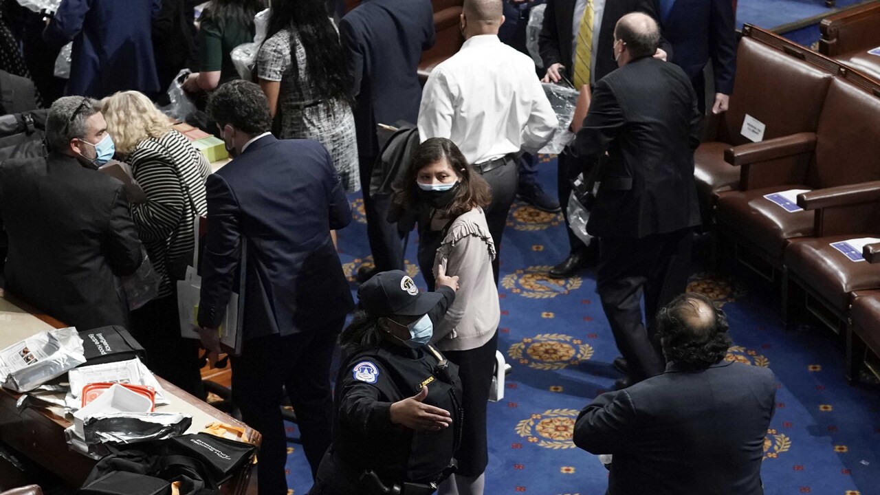 Rioters break onto House Chambers floor - POLITICO