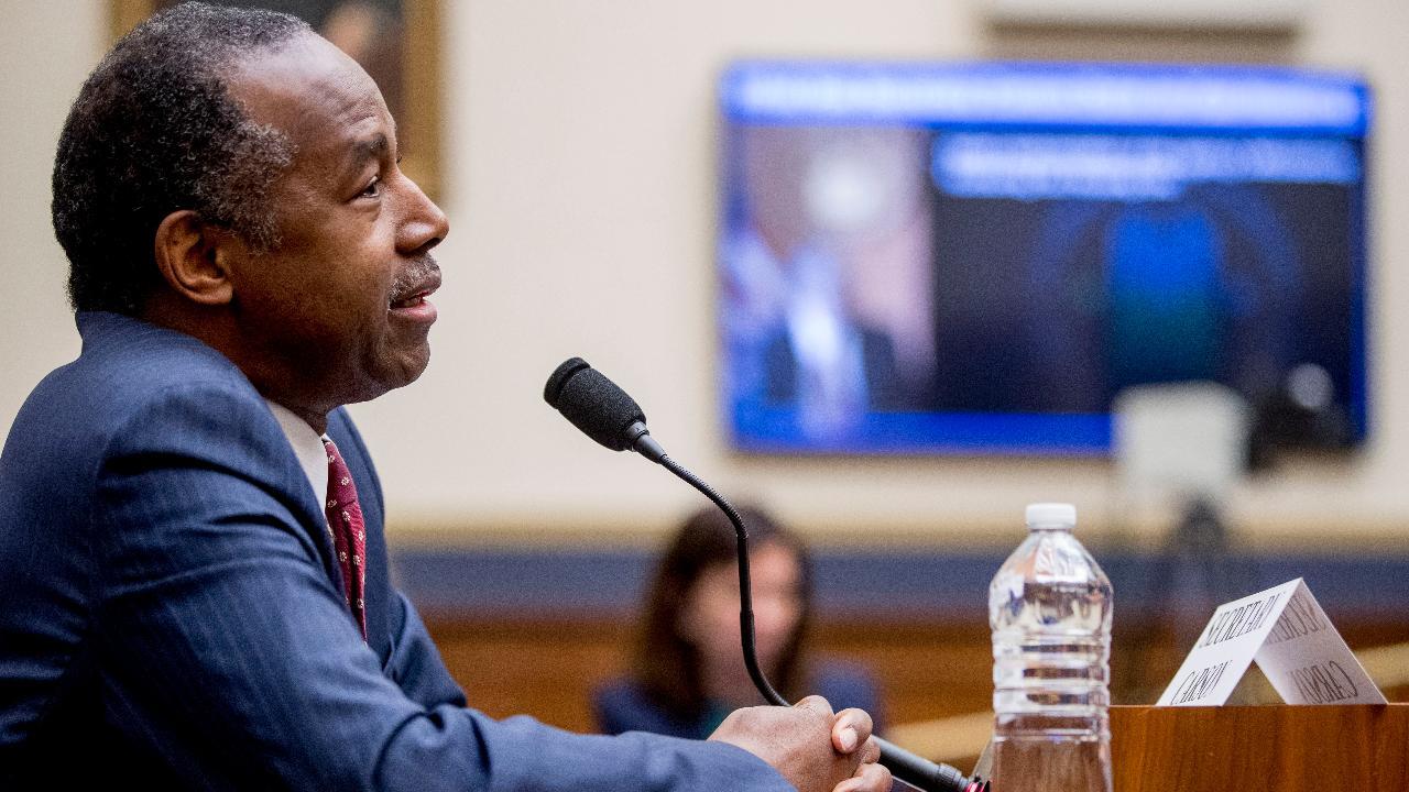 Watch HUD Secretary Ben Carson confuses Oreo cookie with basic housing ...