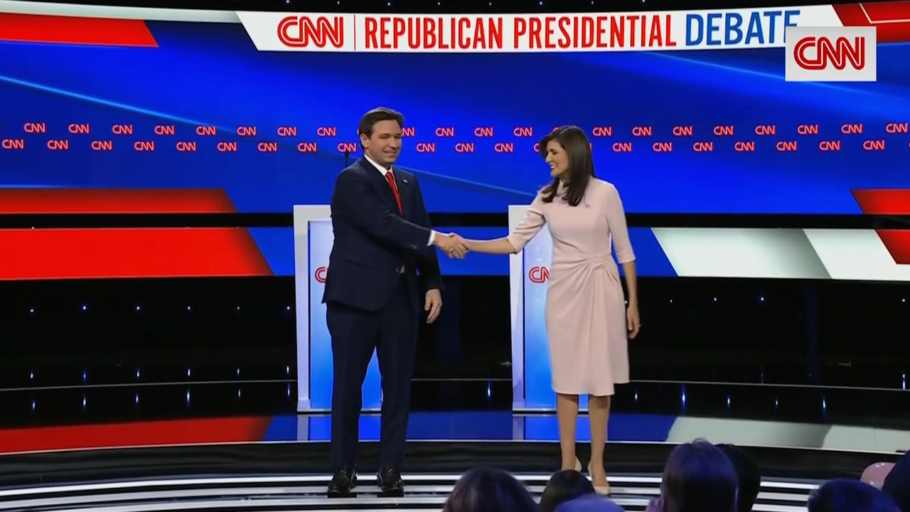 debate walk on - POLITICO