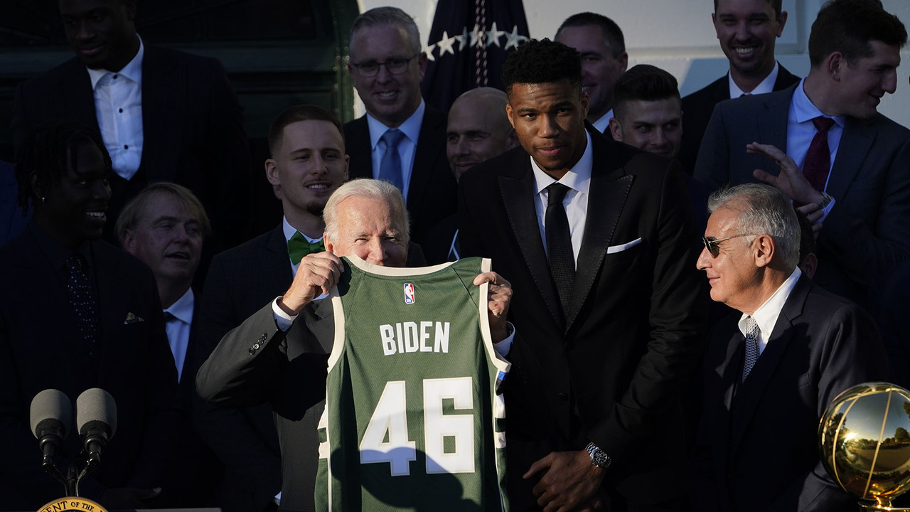 Biden thanks Milwaukee Bucks for helping with vaccine efforts - POLITICO