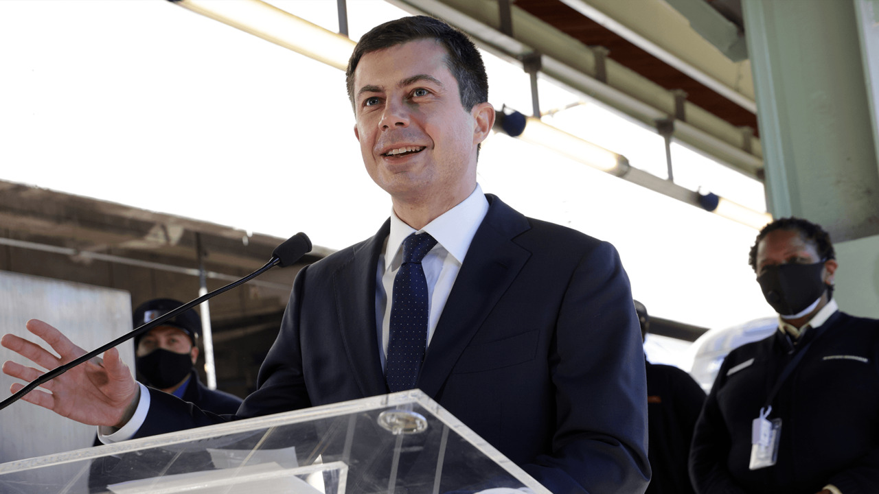 Buttigieg: Now is not the time to 'let our guard down' and travel ...