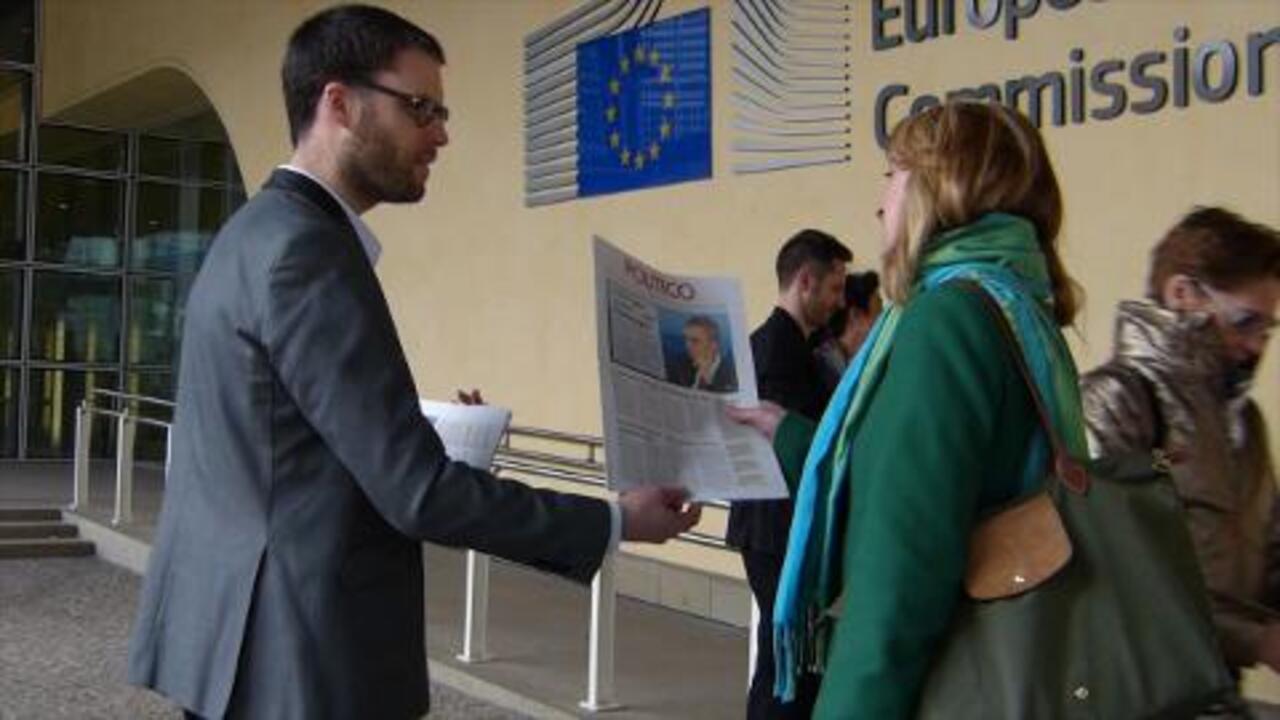 Handing out the first POLITICO Europe newspapers - POLITICO
