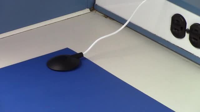 Installation and Overview: SCS Iron Man™ Plus Workstation Monitor | DigiKey