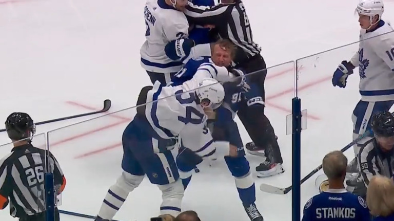 Fightin' words: Matthews' first NHL fight vs. Stamkos gets hockey world ...