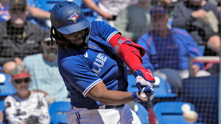 Guerrero Jr. doesn't hold back in return from knee injury doing it all ...