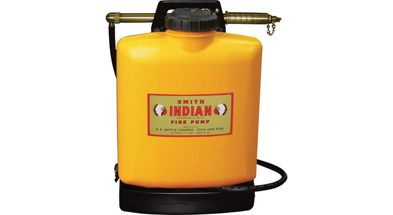 Smith Poly Hand Water Pump, 5-Gallon Capacity, Dual-Action Nozzle ...