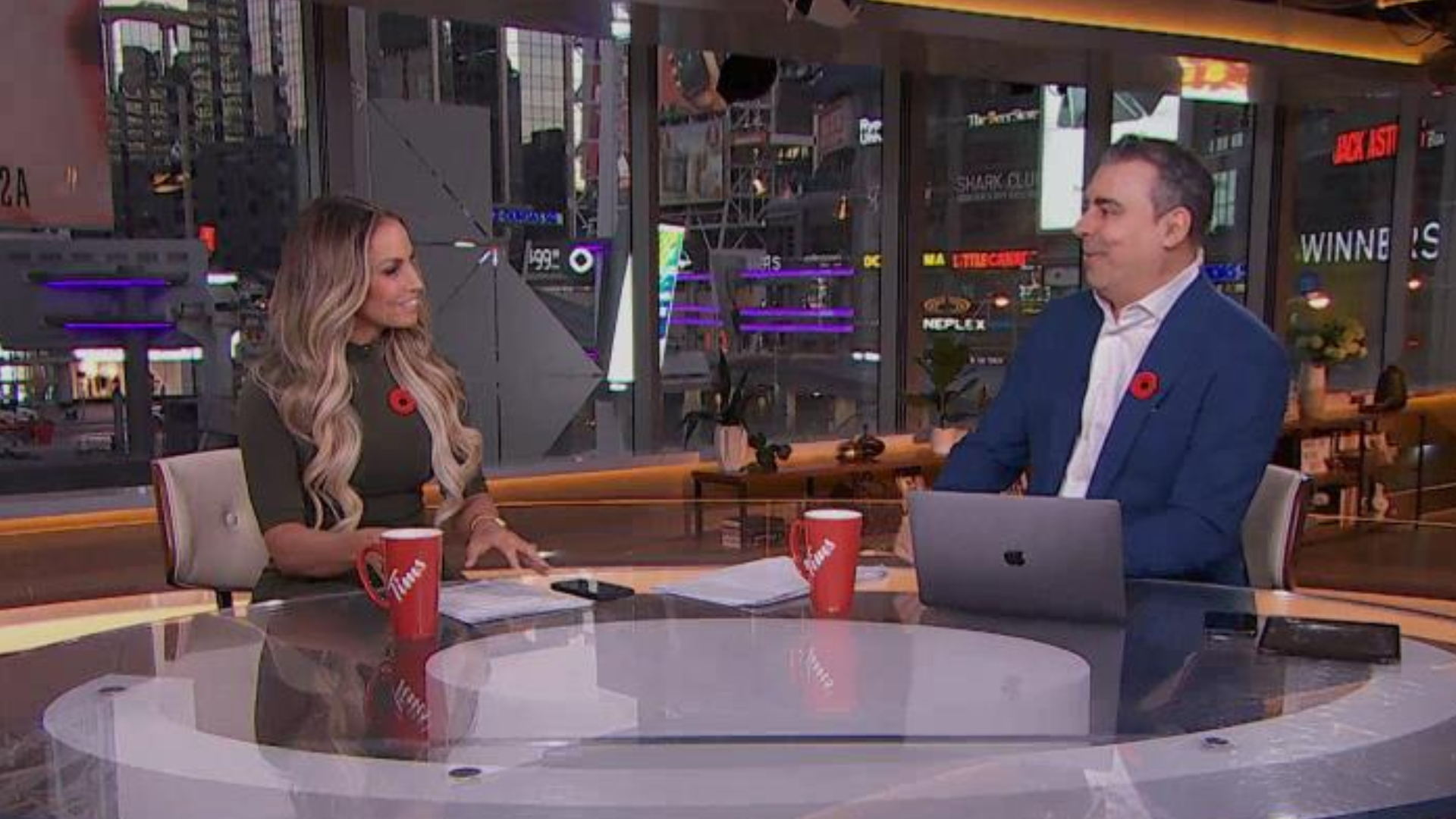 Trish Stratus is co-hosting this morning! – Breakfast Television