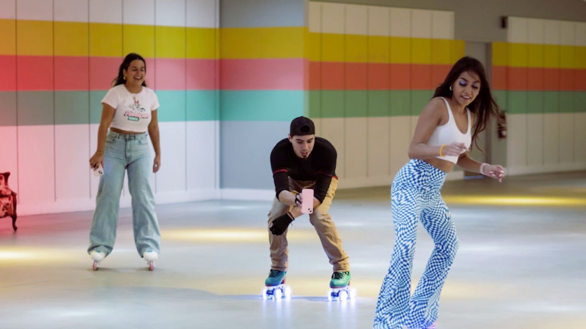 This retro roller rink pop-up is the next best thing to come to Toronto ...
