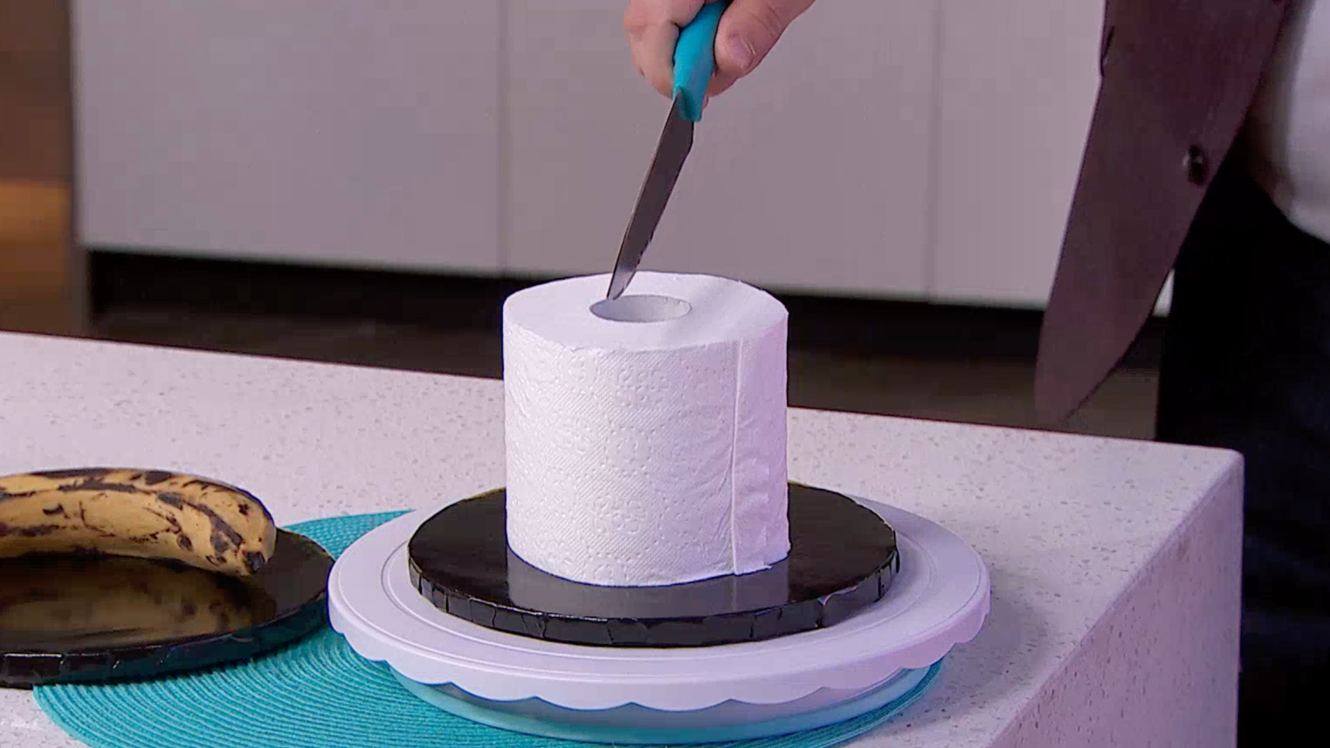 Our hosts can’t guess what’s real and what’s cake — can you ...