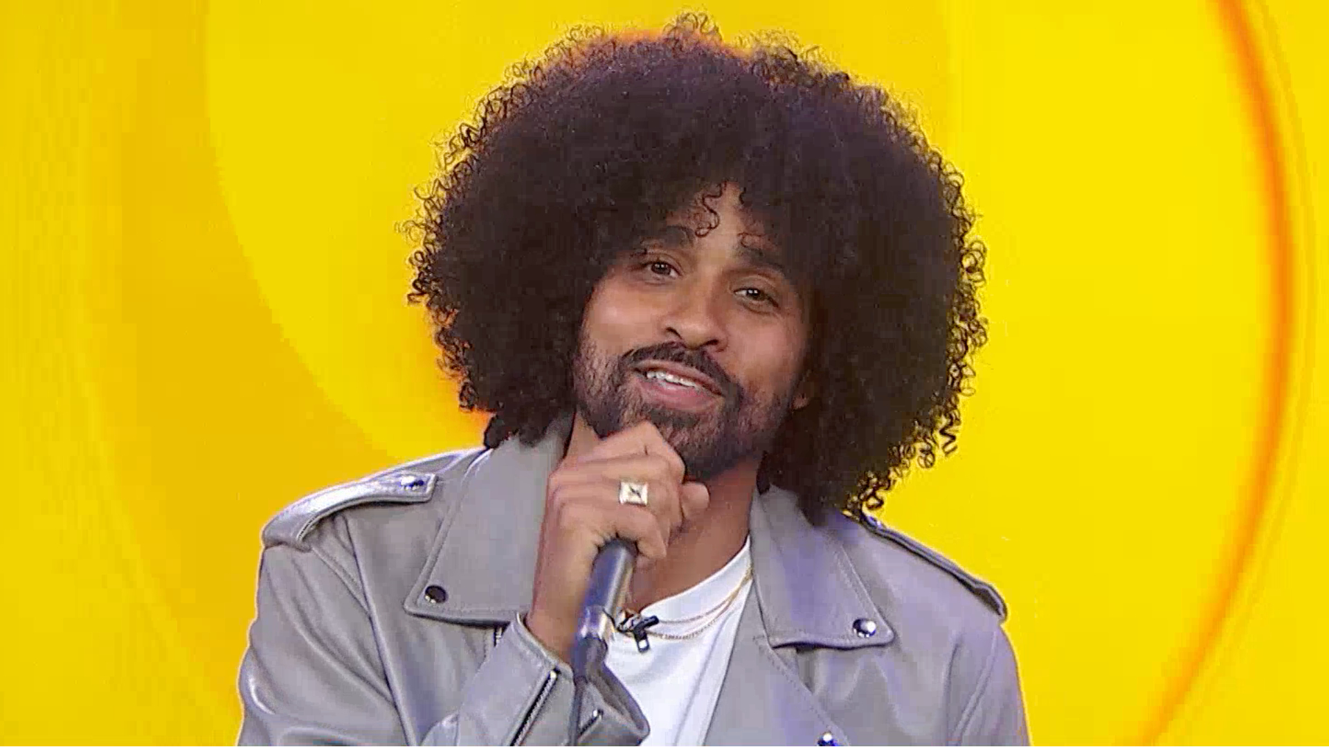 Award-winning R&B artist JRDN performs new single ‘What Do I Got To Do ...