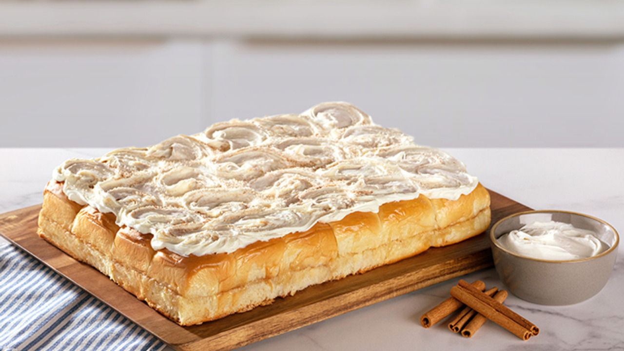 An ultra-quick way to make the perfect Sunday brunch cinnamon roll ...