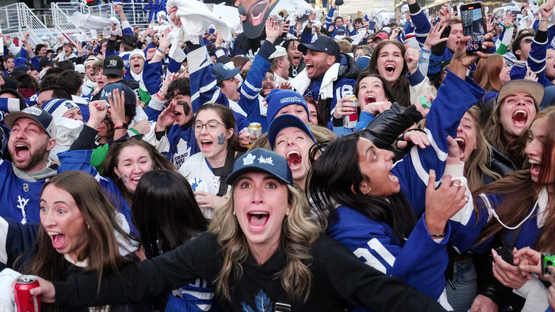 What will happen to fans if the Leafs go head to head with the Oilers ...