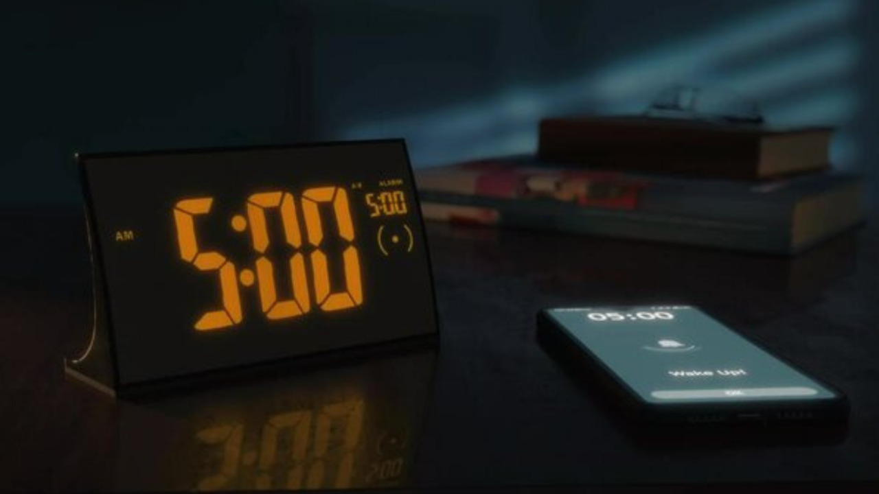 Scientists say 5am is the WORST time of the day — here’s why ...