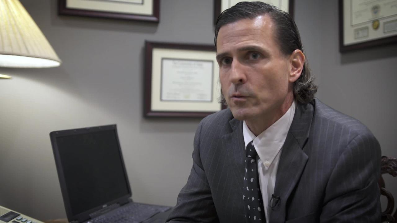 Meet Dr. Apostolakis - Video - RealSelf