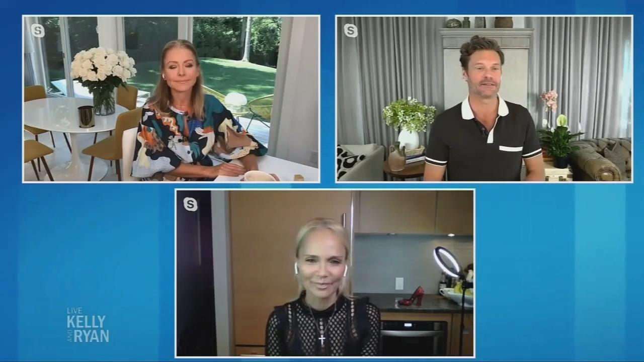 Sebastian Maniscalco Was Robert De Niro’s Waiter 20 Years Before He Was ...