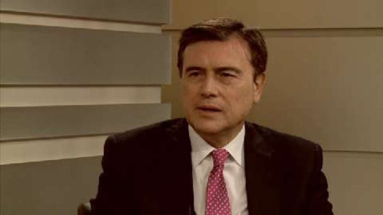 IMF Videos - IMF Says Global Financial Stability Set Back