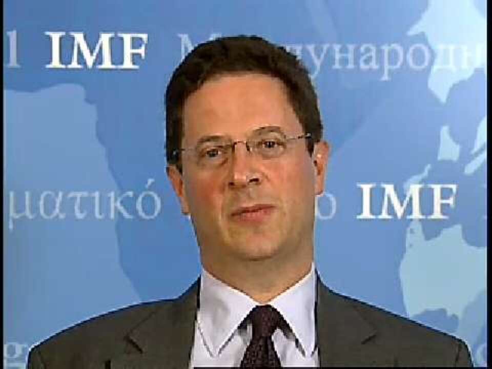 IMF Videos - IMF's World Economic Outlook (WEO) Update - (Spanish)