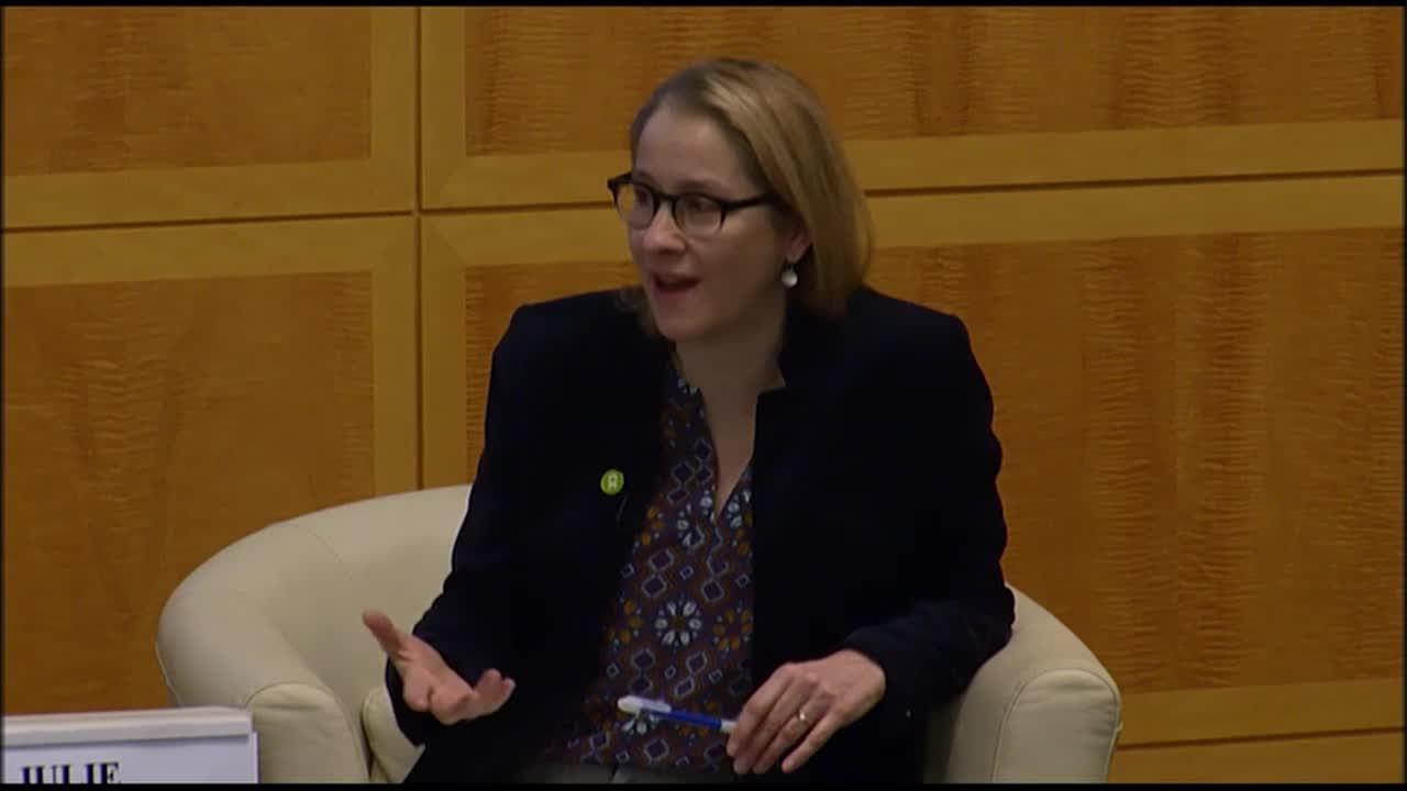 IMF Videos - Adapting Fiscal Policies to Promote Gender Equality