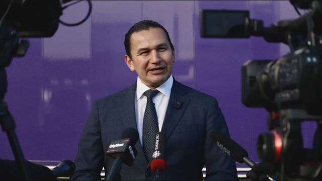 Wab Kinew pushes back against Doug Ford Crown Royal boycott in Ontario