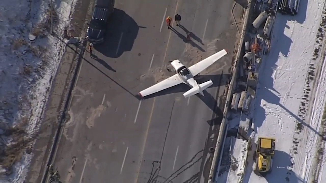 Small plane crashes off runway at Buttonville Airport