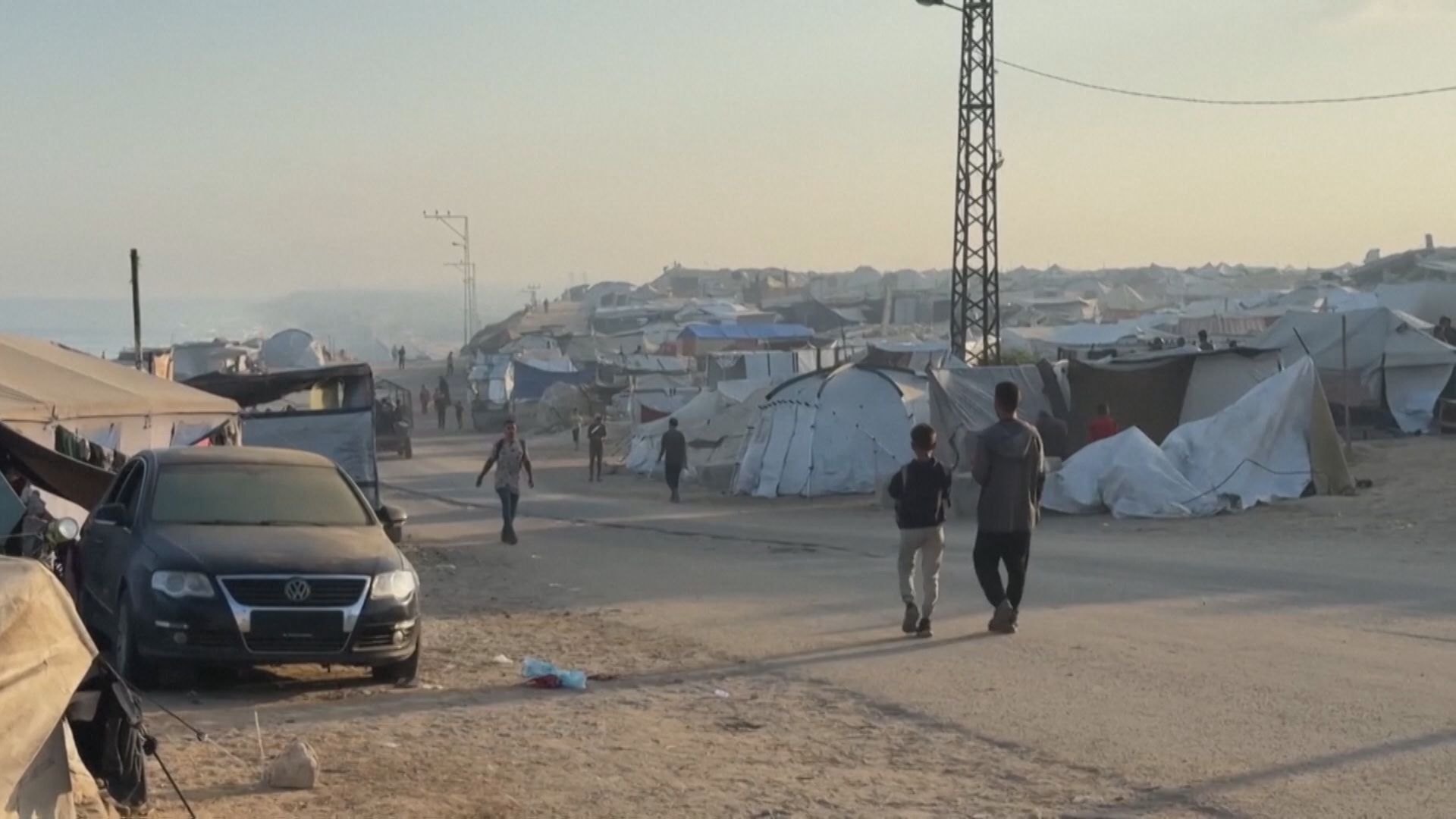 Palestinians and Israelis weigh in on Trump's 20-point peace plan