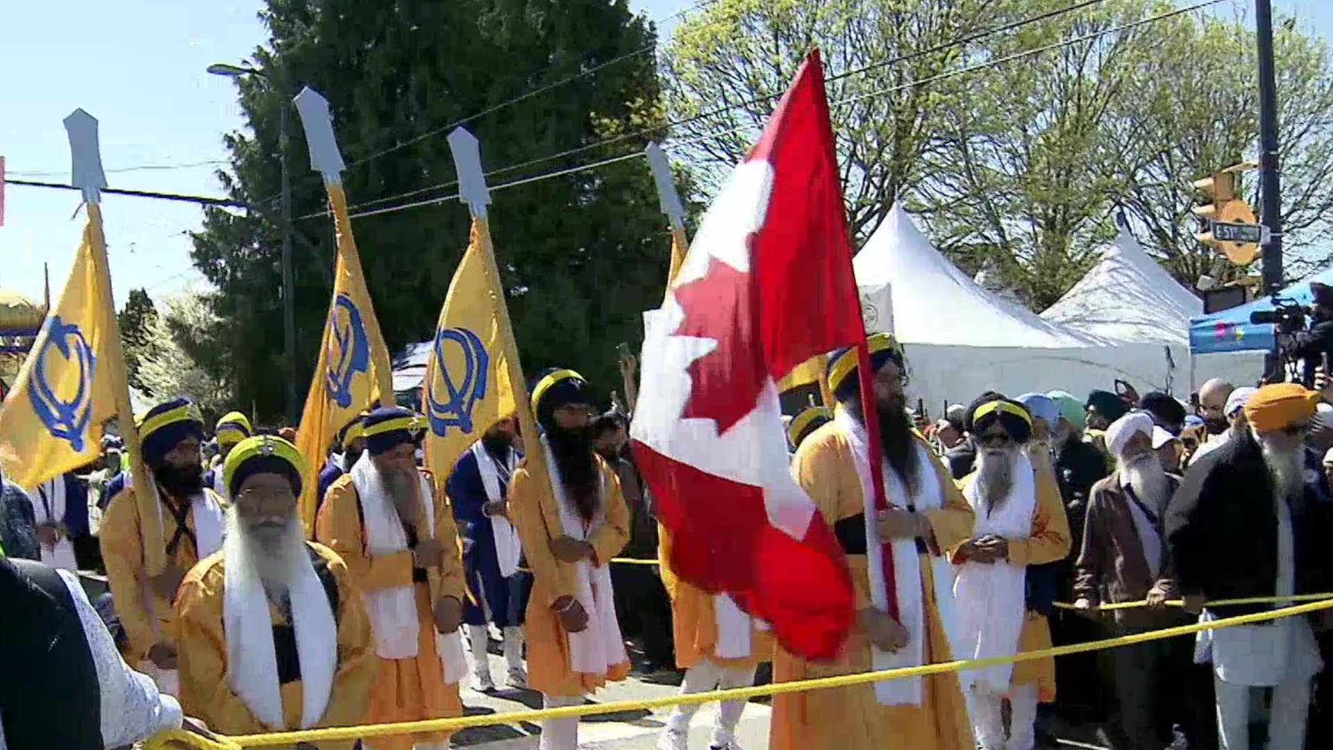 Amazon Prime cargo plane slides off YVR runway during landing