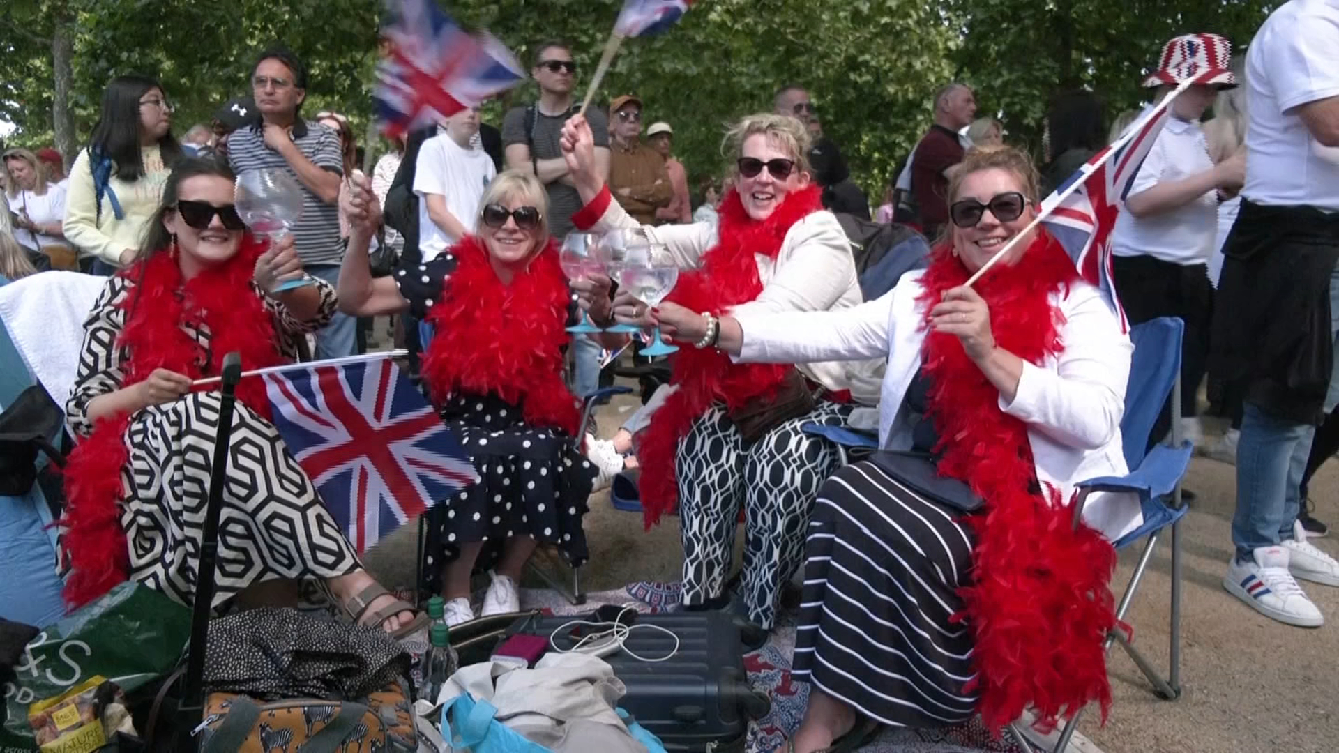 Queen skips party at the palace 70 years in the making | CityNews Toronto